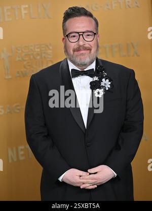 Michael Cyril Creighton attends the 31st Annual Screen Actors Guild ...