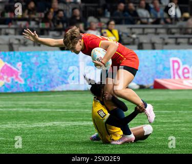 Vancouver, Canada. 22nd Feb, 2025. China's Wang Wanyu, right, runs the ...