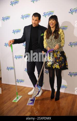 Swiffer teamed up with Maksim Chmerkovskiy and Kelly Williams Brown to ...