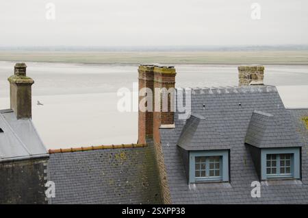 December 12, 2024: Normandy: House in the Mont-Saint-Michel and its bay ...