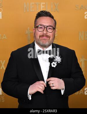 Michael Cyril Creighton attends the 31st Annual Screen Actors Guild ...