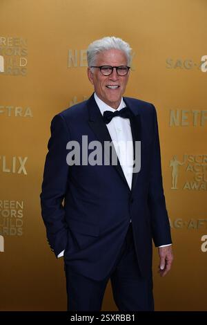 Ted Danson attends the 31st Annual Screen Actors Guild Awards at Shrine ...