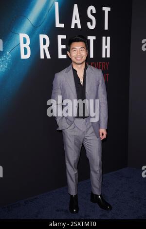 Ny. 25th Feb, 2025. Simu Liu, Finn Cole, Woody Harrelson at arrivals ...