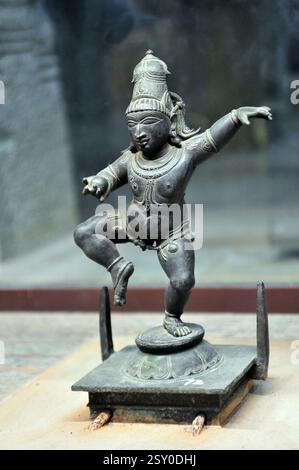 Bronze statue of Krishna chola dynasty in meenakshi temple madurai ...
