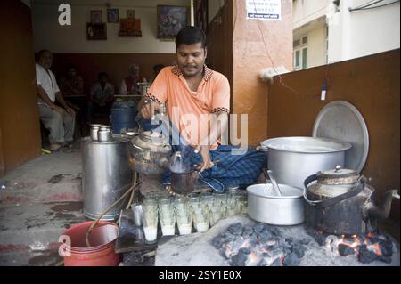 Pappu tea shop assi ghat, varanasi, uttar pradesh, india, asia Stock ...
