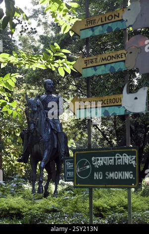 Statue of King Edward VII Prince at Veermata Jijabai Bhosale Udyan ...