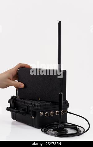 Advanced Portable Electronic Warfare System for Tactical Operations ...