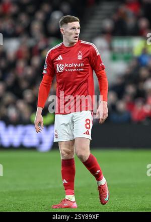 Elliot Anderson of Nottingham Forest during the pre-match warm-up ...
