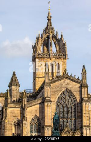 Edinburgh, Scotland - February 15th 2023: Monument dedicated to Colonel ...