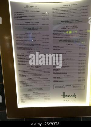 Harrods, Tearoom, Duty Free Shop, Airport, Flughafen, Doha, Qatar, 2025 ...