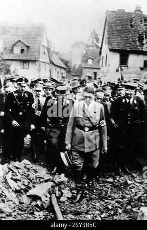 German dictator Adolf Hitler with other officers of the Nazi Party ...
