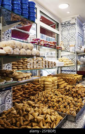 Arabic sweets, Noailles, oriental neighbourhood in Marseille, France ...
