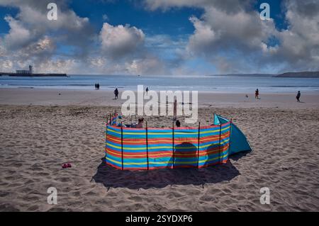 Colour photos of Scarborough South Bay Sea Front beach Stock Photo - Alamy