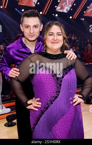 Influencerin Sandra Safiulov SelfieSandra und Profitänzer Zsolt Sandor ...