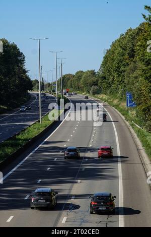 Highway E411 arriving in Brussels Autoroute E411, entree dans Bruxelles ...