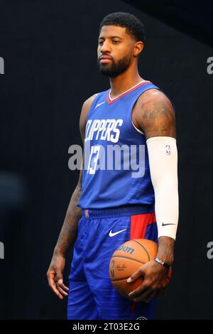 LA Clippers forward Paul George (13) poses for photos during the NBA ...
