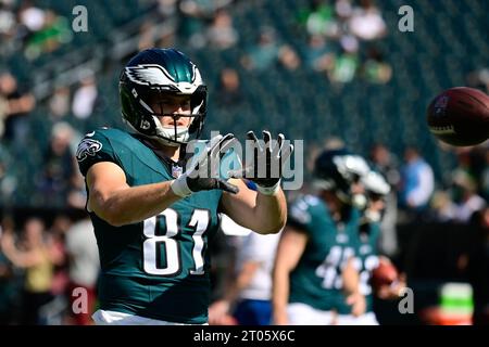 Philadelphia Eagles tight end Grant Calcaterra (81) in action during ...