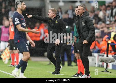 Eddie Howe - Paris Saint-Germain vs Newcastle United FC in Parc des ...