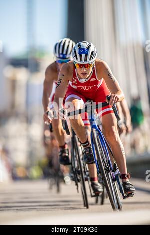 Lisa Perterer participating in the triathlon at the Paris 2024 Olympic ...