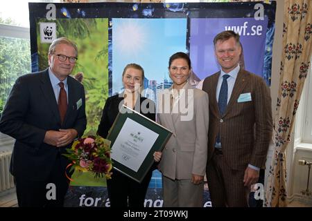 Leif Johansson, honorary chairman, recipient of "Environmental Hero of ...