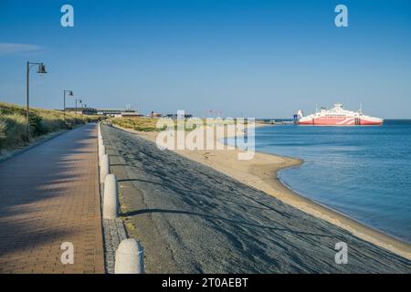 Strandpromenade, Oststrand, FRS Baltic Fähre Syltexpress, List, Sylt ...