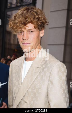 News - Gucci - Arrivals - Women s Spring Summer 2025 Fashion Show ...