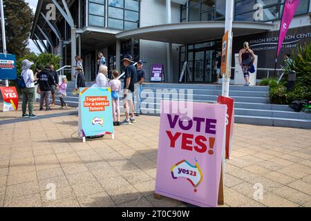 Friday 6th October 2023, Polling station open in Avalon Beach Sydney ...