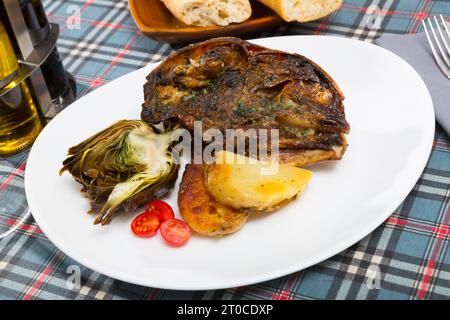 Baked head of lamb Stock Photo - Alamy