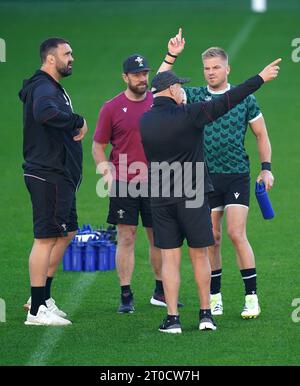 Wales coach Jonathan Thomas during a training session at the Vale ...