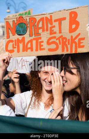 Rome, RM, Italy. 6th Oct, 2023. 5000 students on school strike for ...