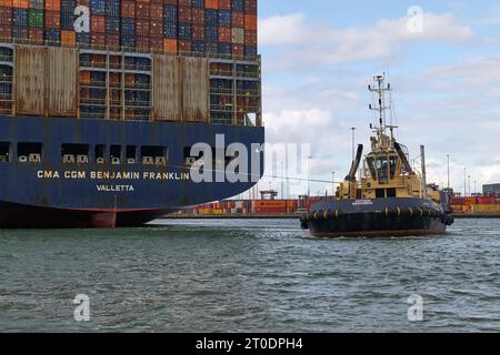 The Tug SVITZER MERCURIUS Guides The ULCS CMA CGM BENJAMIN FRANKLIN ...
