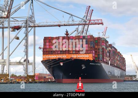 The Hapag-Lloyd, Ultra Large Container Ship (ULCS), TIHAMA, Loading And ...