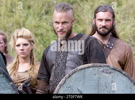 VIKINGS, l-r: Katheryn Winnick, Travis Fimmel in 'What Might Have Been ...