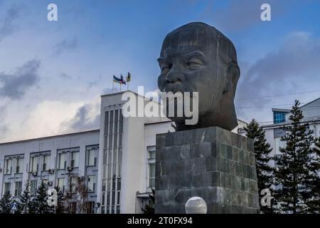 The giant monument of USSR leader Vladimir Lenin's head in the downtown ...