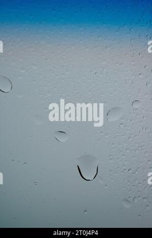 Waterdrops on a window during heavy rain Stock Photo - Alamy