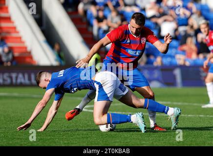 Josh Lundstram of Oldham Athletic Association Football Club tussles ...