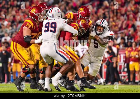 Arizona Wildcats linebacker Jacob Manu (5) defends in coverage during ...