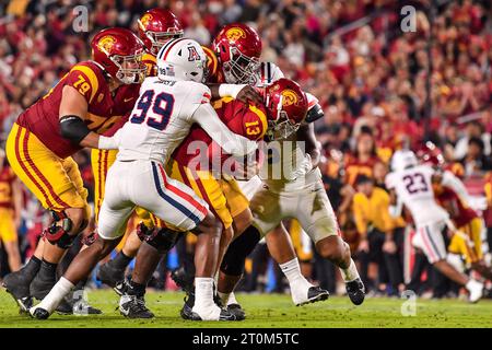 Arizona Wildcats linebacker Jacob Manu (5) defends in coverage during ...