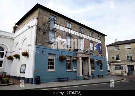 The Bell hotel Saxmundham Suffolk UK Stock Photo - Alamy