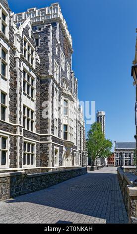 Townsend Harris Hall houses the CUNY School of Medicine in one of the ...