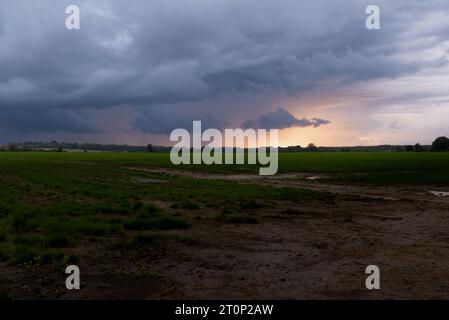 Dramatic sky, approaching storm (tempest Stock Photo - Alamy