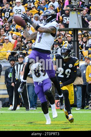 Baltimore Ravens wide receiver Rashod Bateman (7) runs with the ball ...