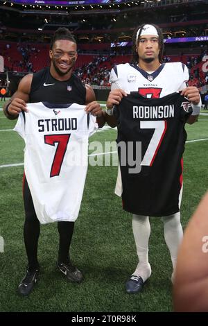 Houston Texans running back C.J. Prosise (24) runs down in kick ...