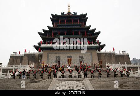 XIANYANG, CHINA - OCTOBER 8, 2023 - Huang Jianmin, an inheritor of the ...