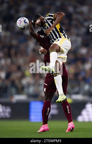 Duvan Zapata of Torino Fc (L) and Gleison Bremer of Juventus Fc (R ...