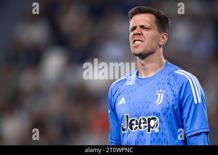 Wojciech Szczesny of FC Juventus looks on during the Serie A match ...