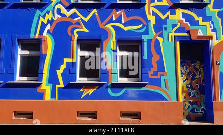 Expressionist facade design from 1921 on the Lightning-House at Otto ...