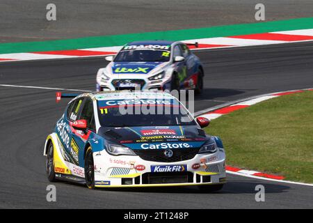 Andrew Watson - Carstore Power Maxed Racing - winning the Jack Sears ...