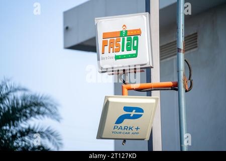 Indian startup Parkplus sensory and sign posts at entry to shopping ...