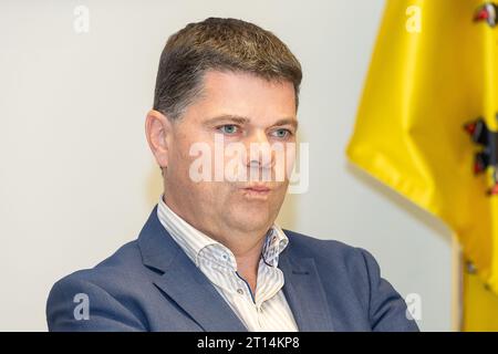 Tom Ongena Open VLD at the Flemish parliament plenary meeting in ...